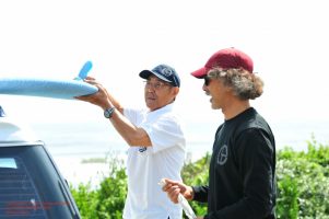Claude Maki meets a surfboard designed like a fish. | risingmagazine