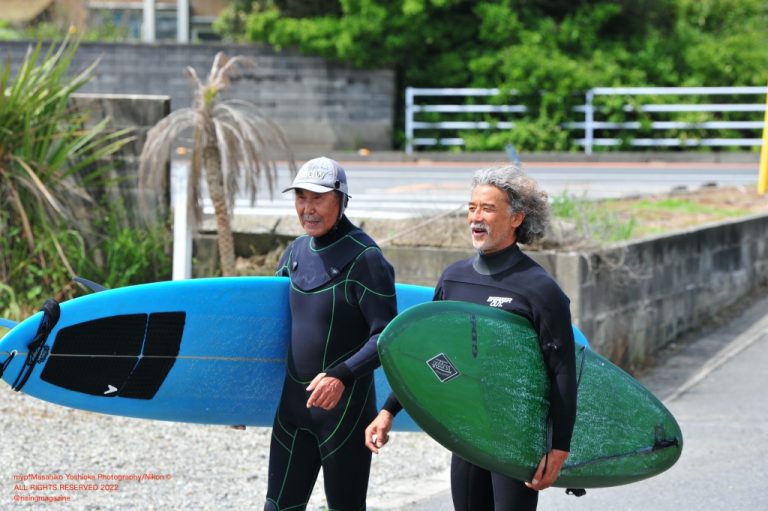 Claude Maki meets a surfboard designed like a fish. | risingmagazine